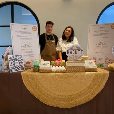 The Winning Story of The Kabute Farm by Angela Yu on Our Awesome Plane